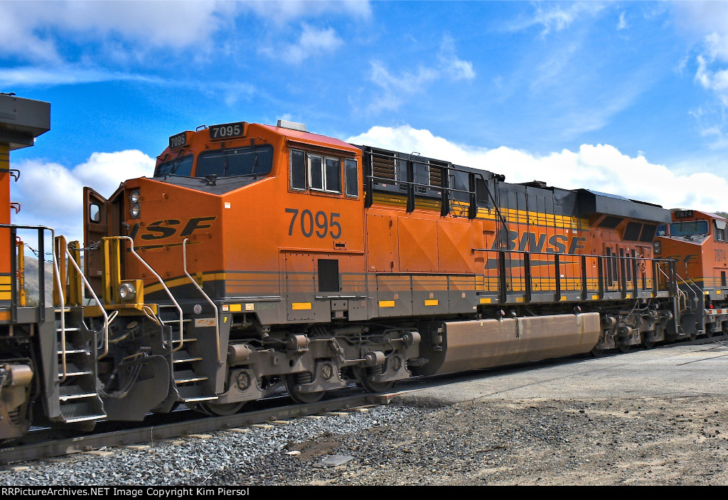 BNSF 7095